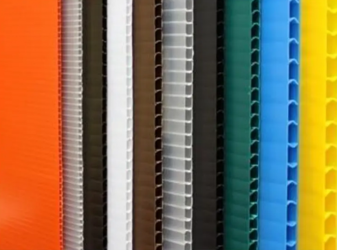 Corrugated Plastic Sheets 4x8 Black Coroplast PP Hollow Corrugated Sheet