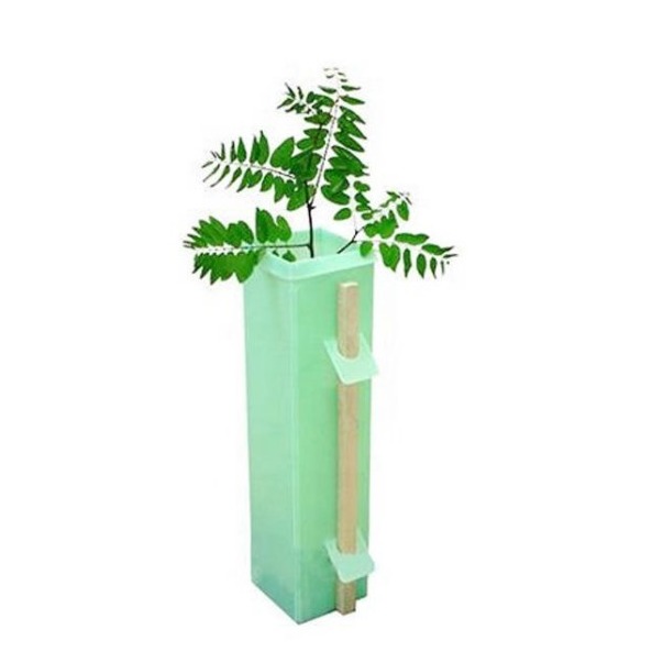 High PP Corflute Tree Guards Triangle Sustainable Tree Guards